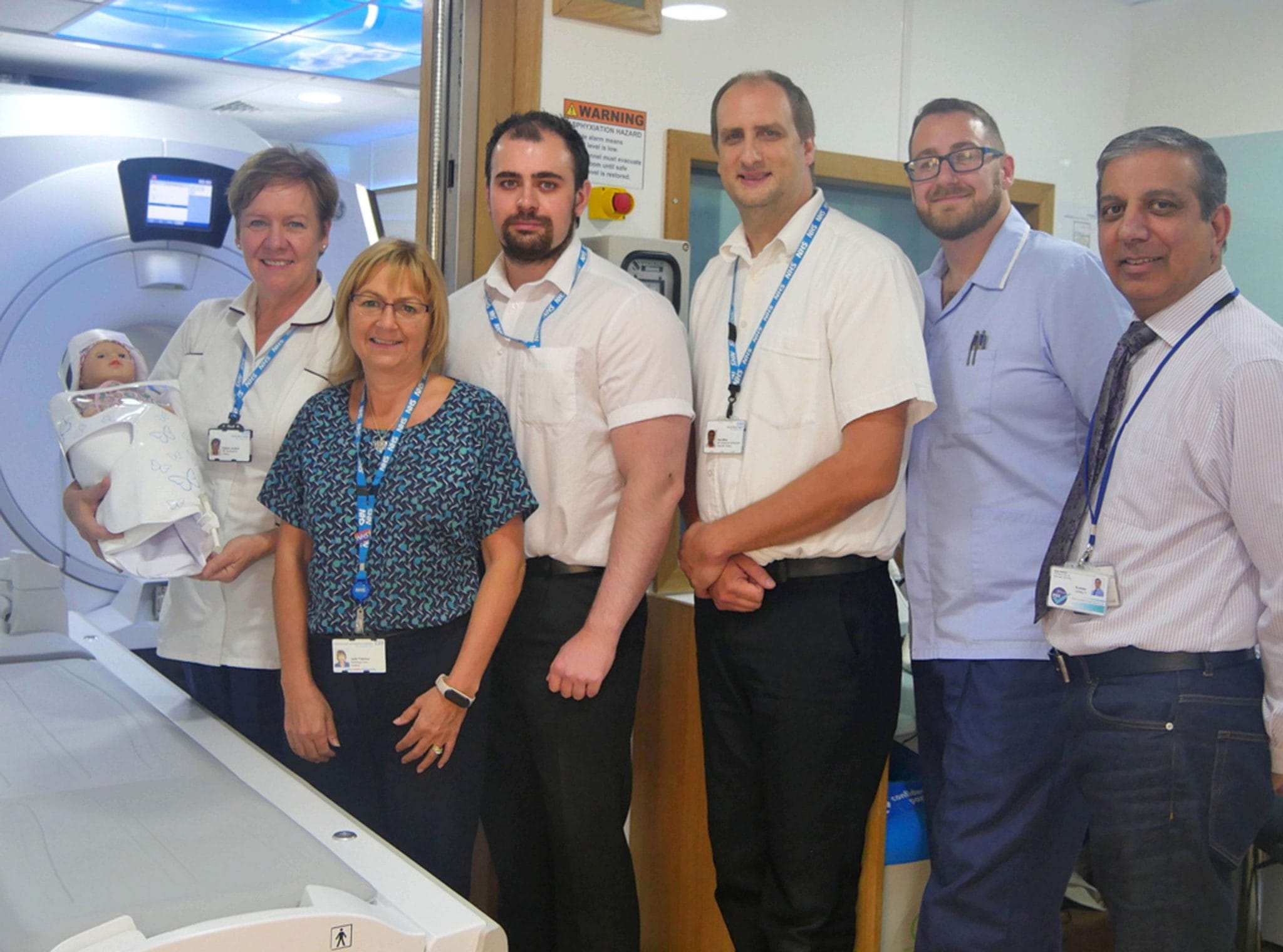 Baby wrap and feed device achieves stable positioning during MRI - RAD ...