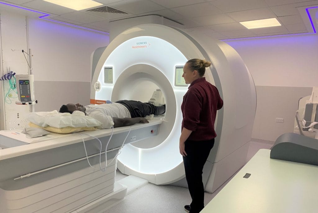 Pioneering London imaging centre uses AI to drive research - RAD ...