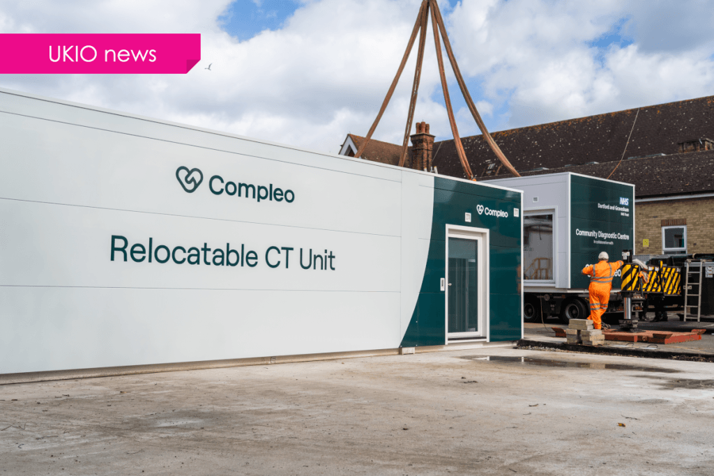 Flexible solutions from Compleo include mobiles and hybrid systems ...